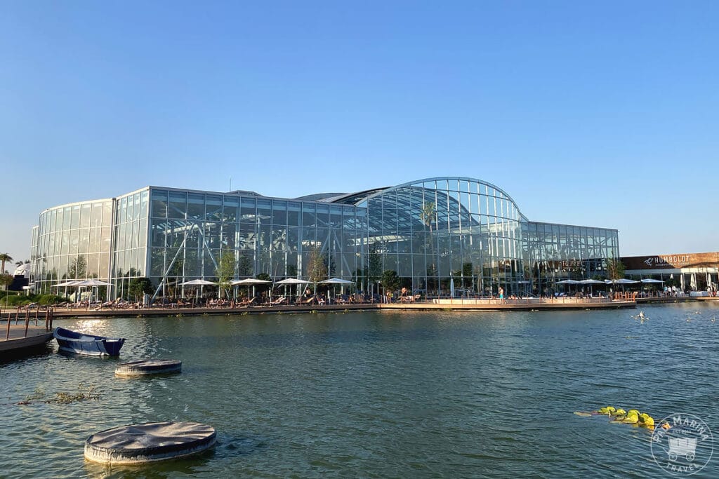 Pros And Cons Of Therme Bucharest: What You’ll Love And What You Won’t